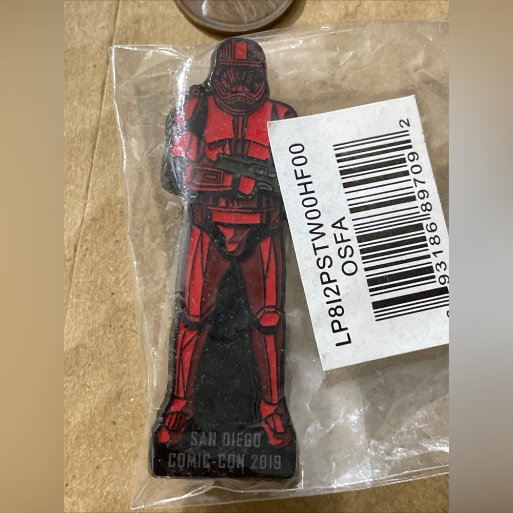 2019 Sdcc Star Wars Red Sith Trooper Pin L E D 250 Gem